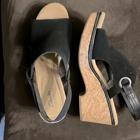 Clarks | Shoes | Clark Sandals In Black And Cork Sized Womans | Poshmark